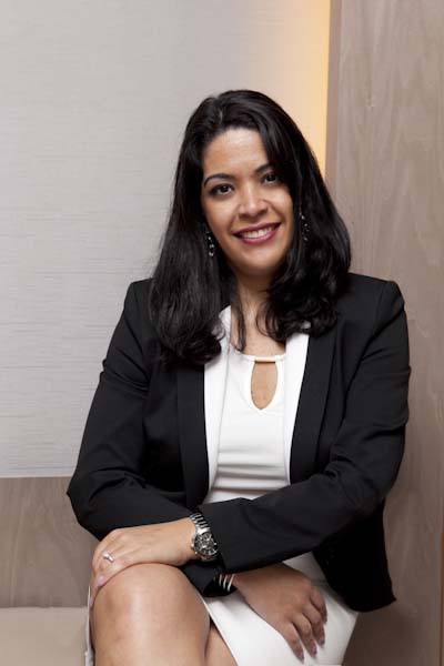 Simone Oliveira - America Expert